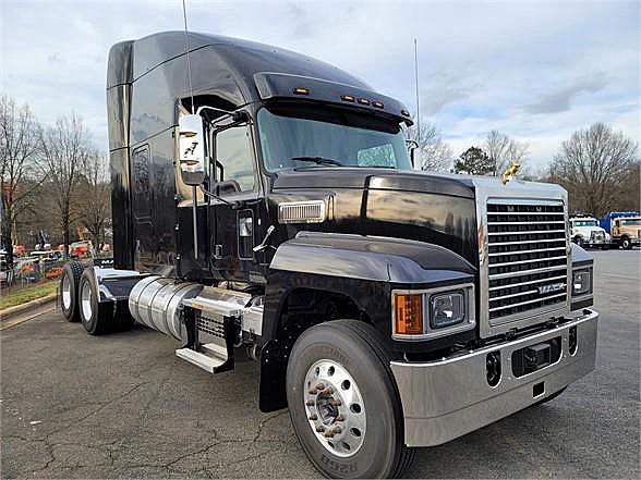2020 Mack Pinnacle PI64T M778 (For Sale) | 70" Sleeper | #5360575