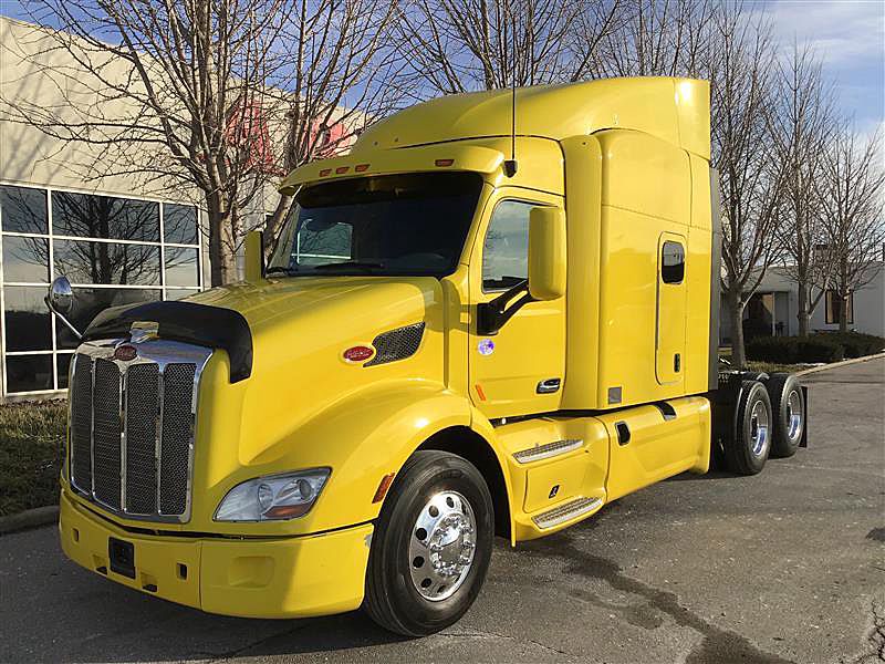 2017 Peterbilt 579 For Sale | 80" Sleeper | #244716