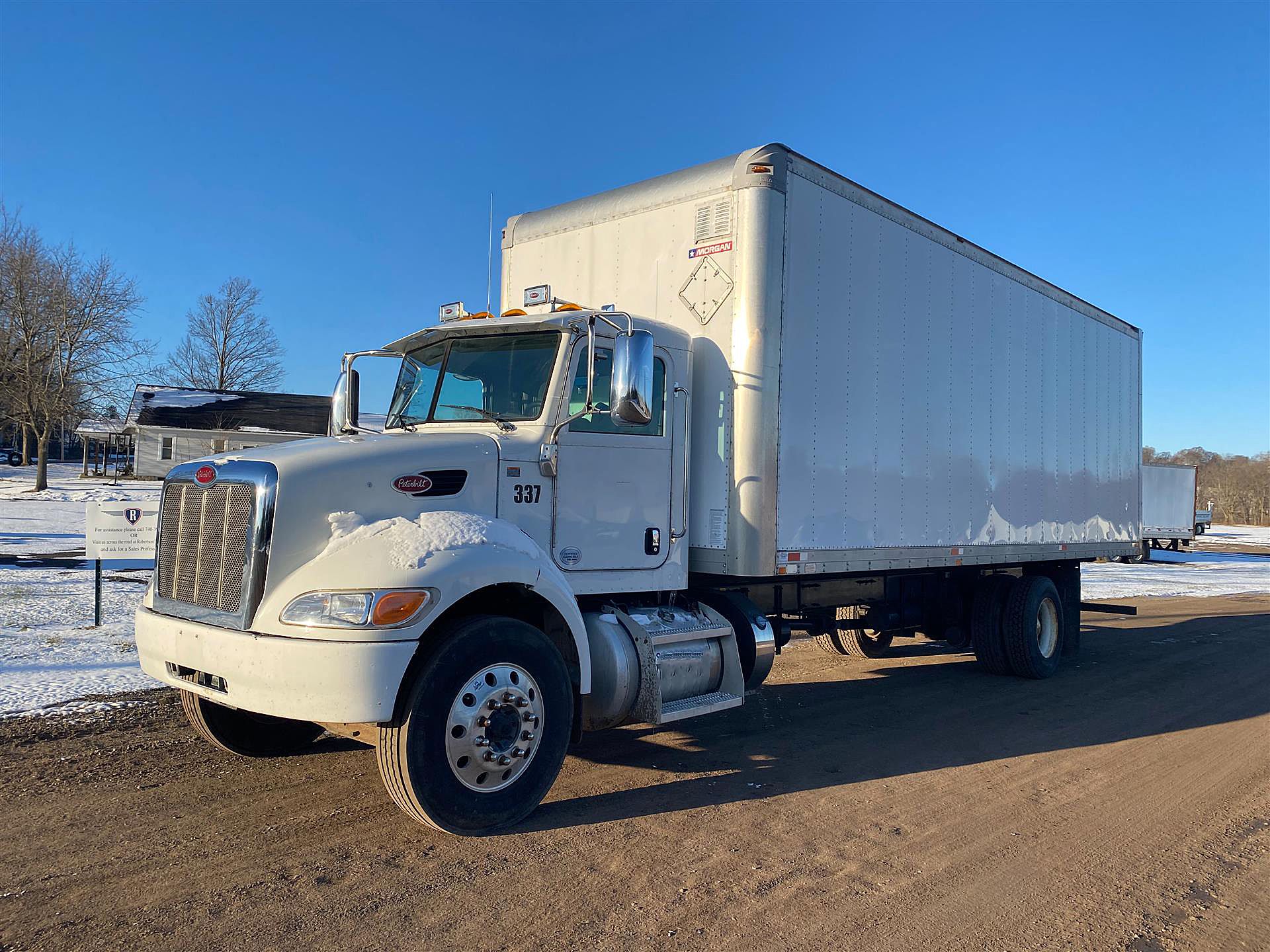 2013 Peterbilt 337 For Sale | 26' | Non CDL | #8664