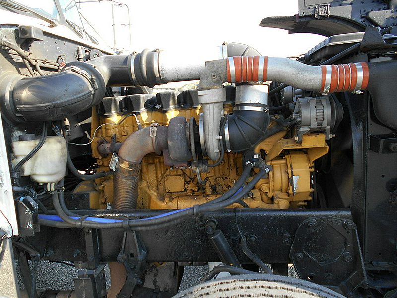 2001 Peterbilt 379 For Sale | 70" Sleeper | #AGA708