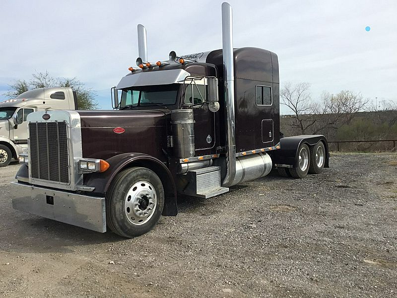 2005 Peterbilt 379 (For Sale) | Sleeper Truck | #SU826557