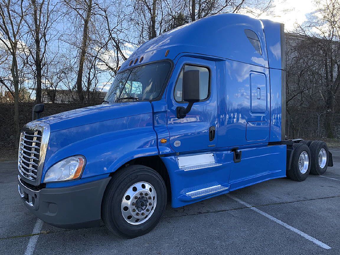 2017 Freightliner Cascadia (For Sale) | Semi Truck | #128079
