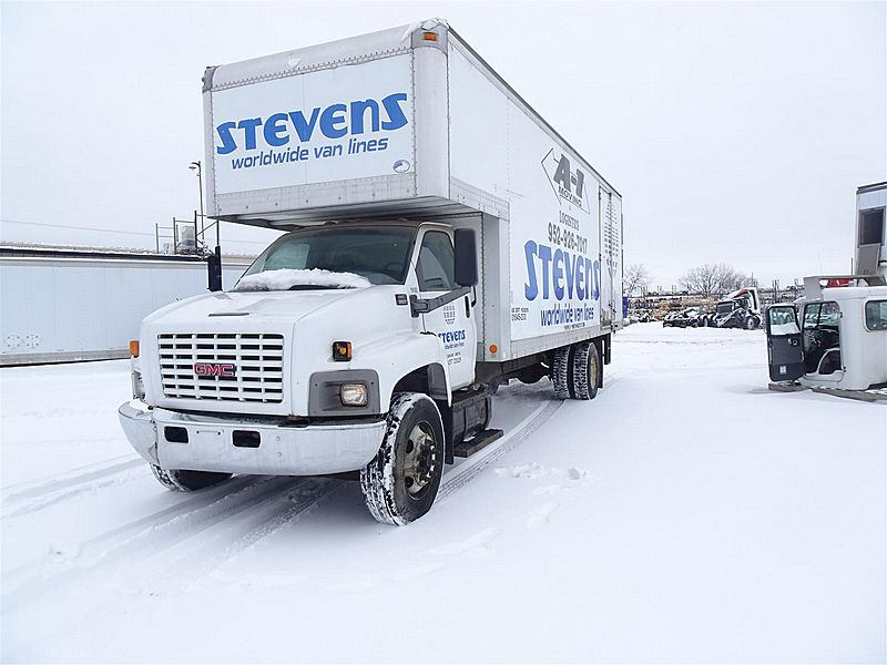2005 GMC 6000 (For Sale) | 26' Box | Non CDL | #9518