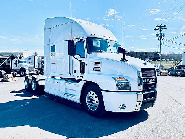 2022 Mack Anthem AN64T M742 (For Sale) | 70" Sleeper | #M024458