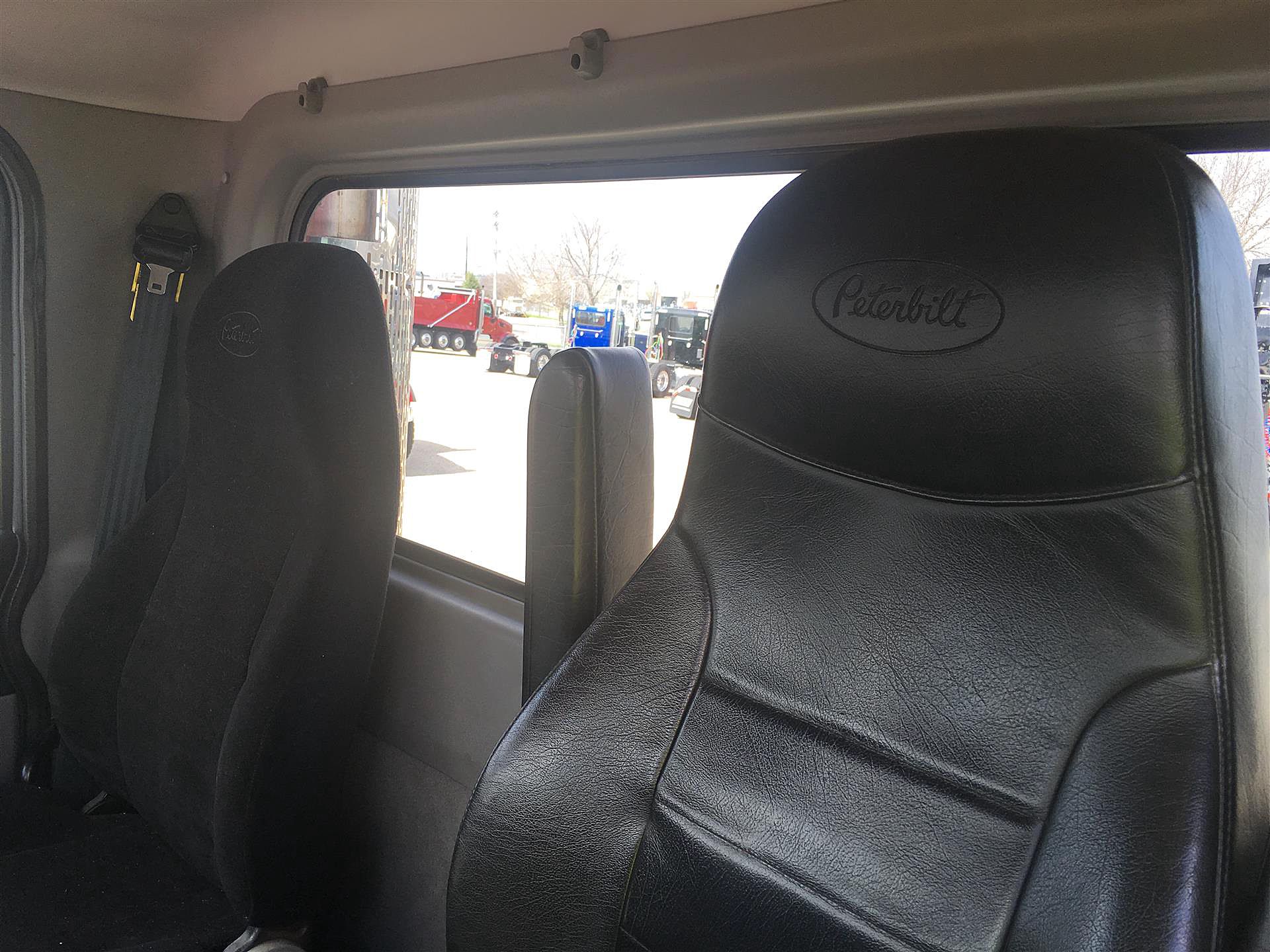 2015 Peterbilt 388 For Sale | Day Cab | #30N281460