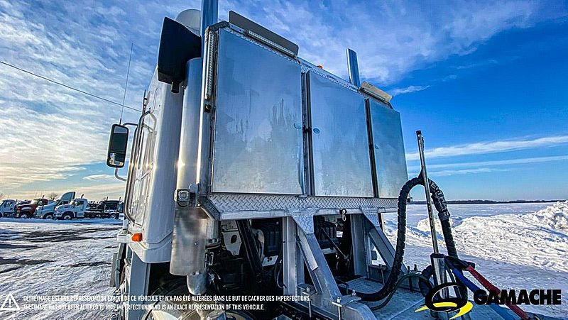 2005 Freightliner ARGOSY CAB OVER For Sale | Sleeper Truck | #C-30520