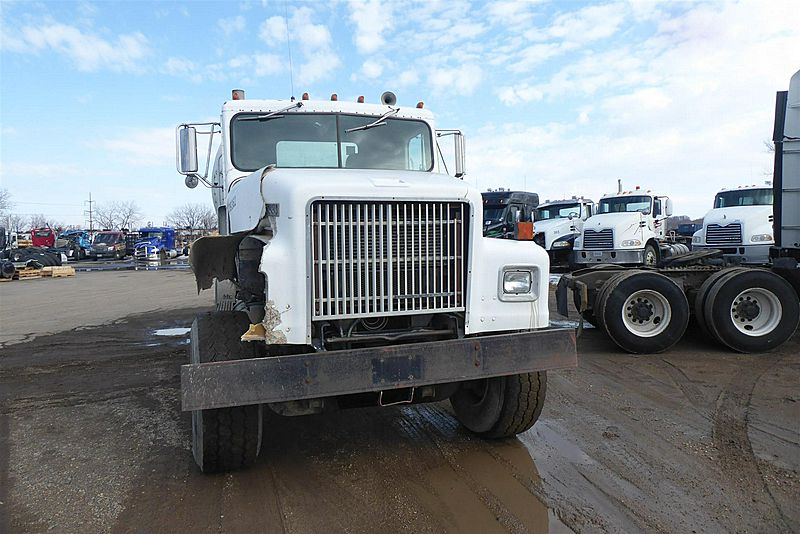 1993 International paystar 5000 (For Sale) | Day Cab | #9546