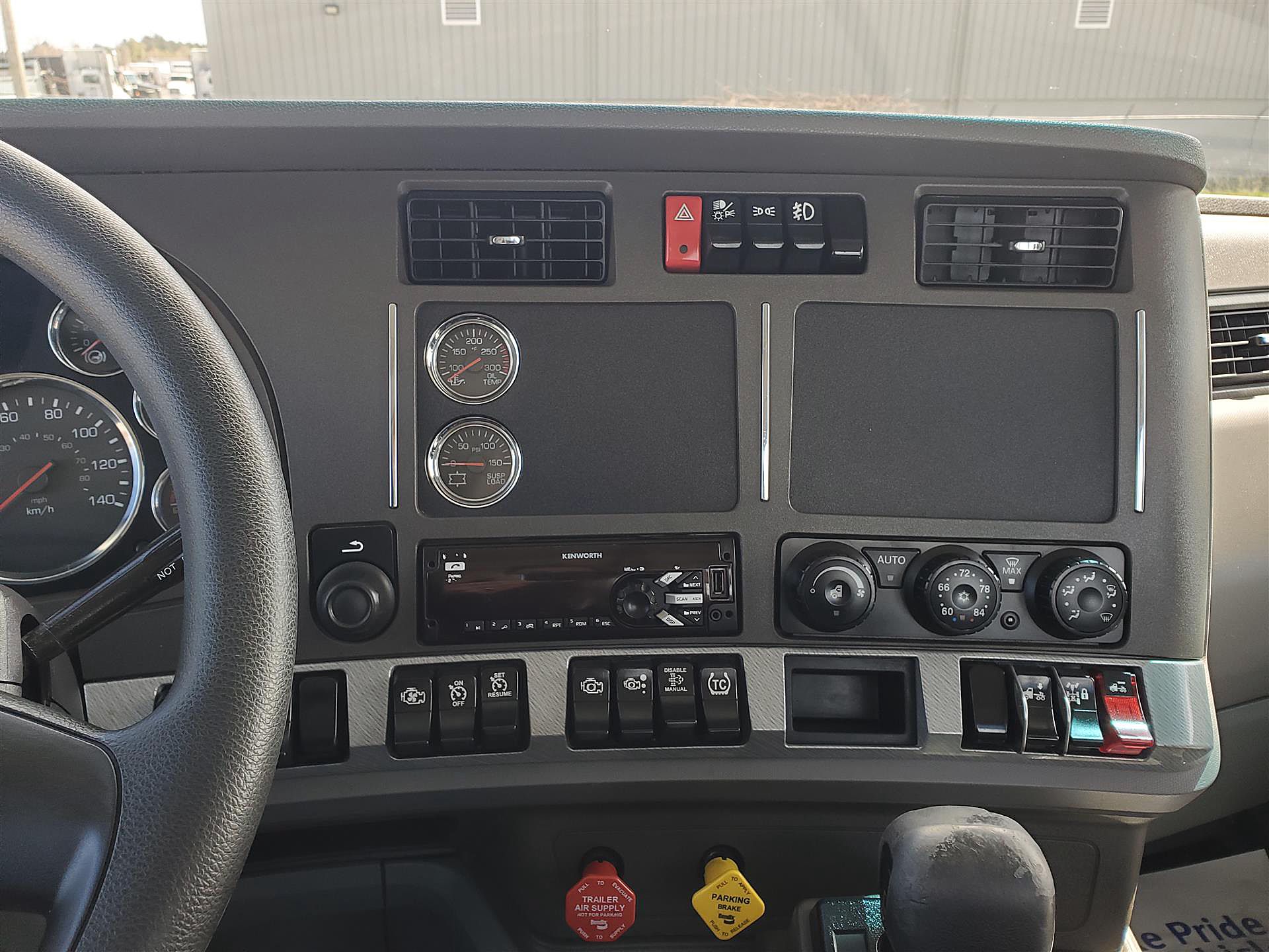 2015 Kenworth T680 For Sale | Day Cab | #1154270