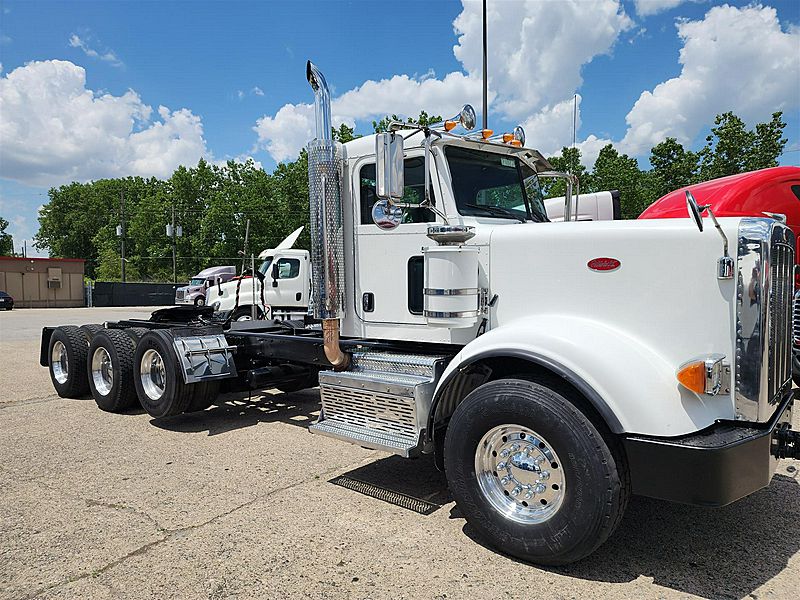 2013 Peterbilt 367 For Sale | Day Cab | #9*21077