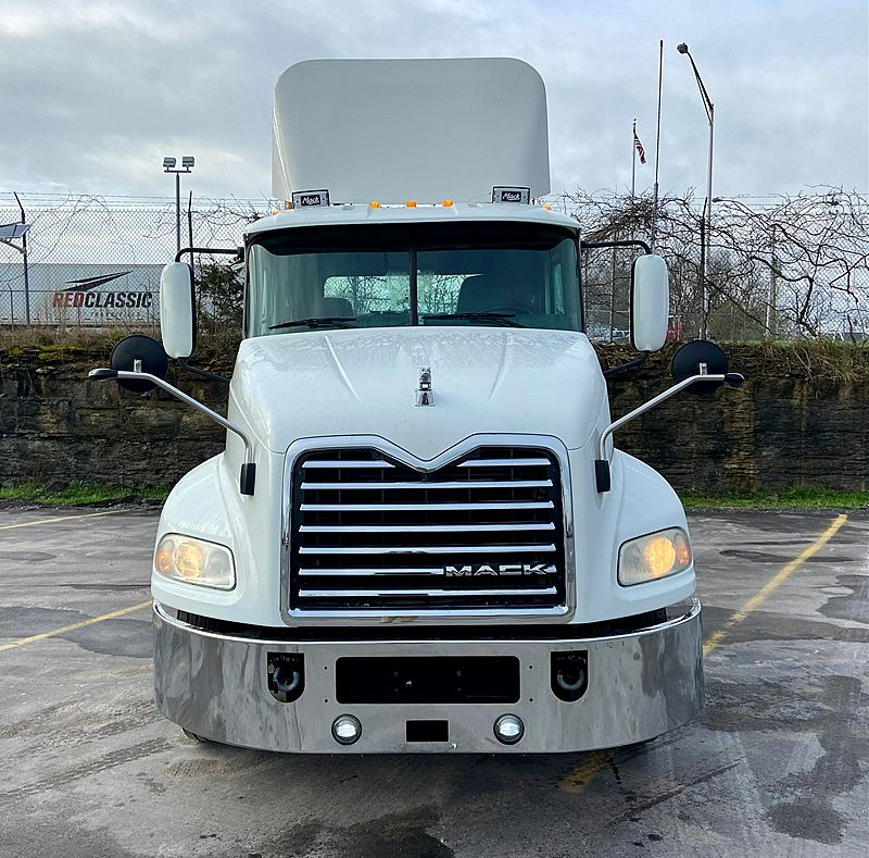 2016 Mack CXU613 (For Sale) | Daycab Sleeper | #6991128