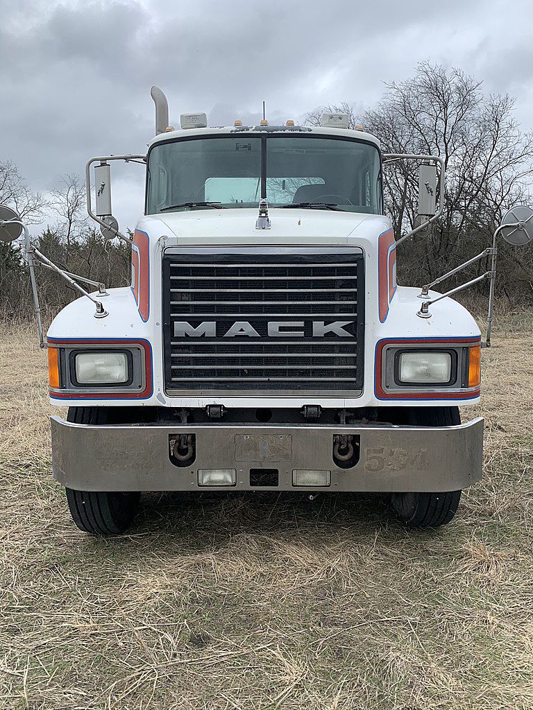 2004 Mack (For Sale) | Day Cab | #JM027577