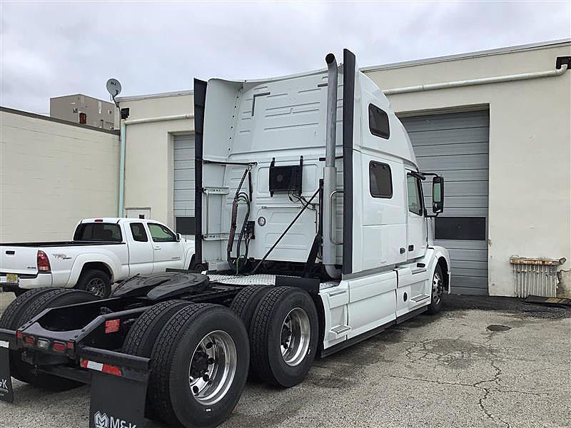 2018 Volvo VNL 780 For Sale | 77" Sleeper | #246341