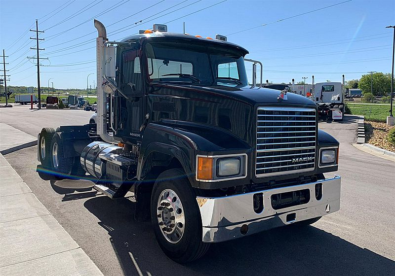 2009 Mack Pinnacle CHU613 (For Sale) | Day Cab | #4558