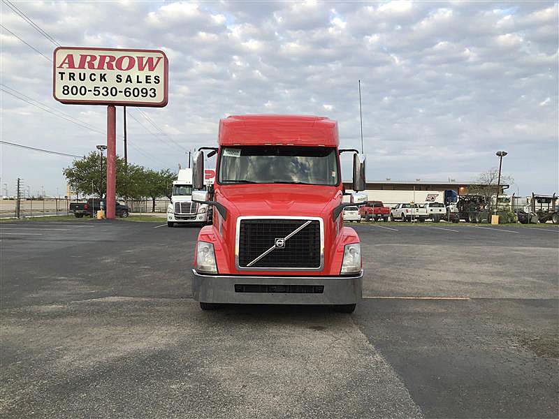 2018 Volvo VNL 730 For Sale | 77" Sleeper | #246586