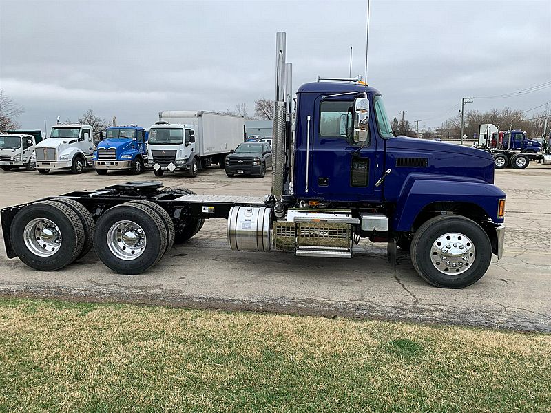 2022 Mack Pinnacle (For Sale) | Day Cab | #HM100055