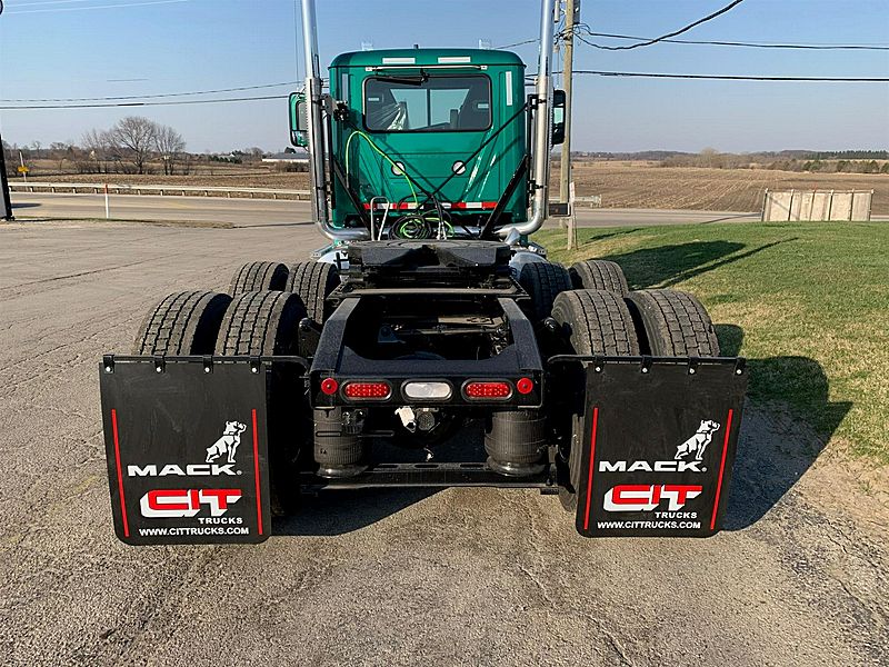 2022 Mack Pinnacle (For Sale) | Day Cab | #HM100056