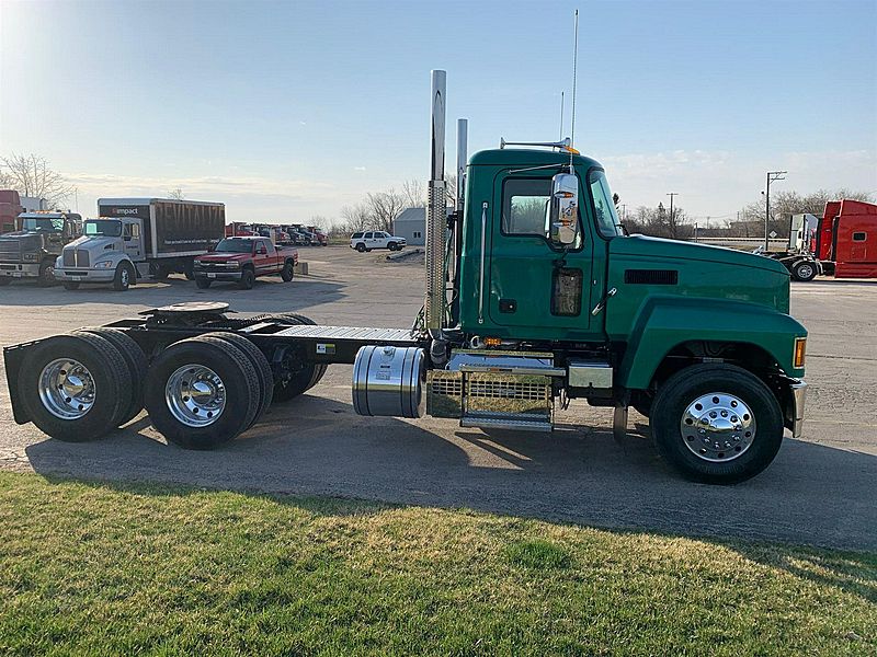 2022 Mack Pinnacle (For Sale) | Day Cab | #HM100056