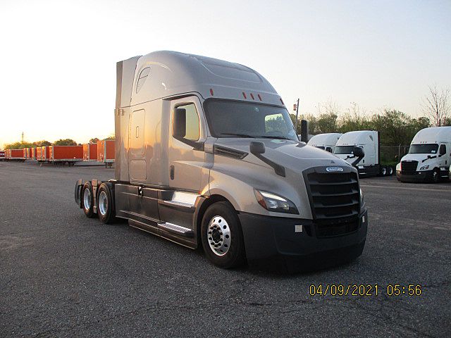 2019 Freightliner P4 CASCADIA For Sale | 72" Sleeper | #69592