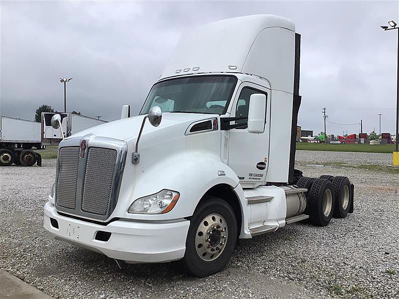 2015 Kenworth T680 (For Sale) | NON Sleeper | #247359