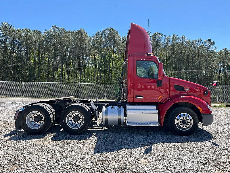2016 Peterbilt 579 For Sale | Daycab Sleeper | #329132