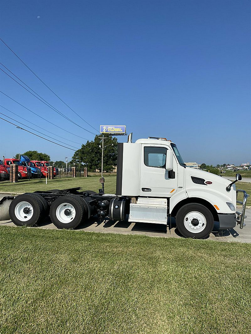 2017 Peterbilt 579 For Sale | Day Cab | #HD420885