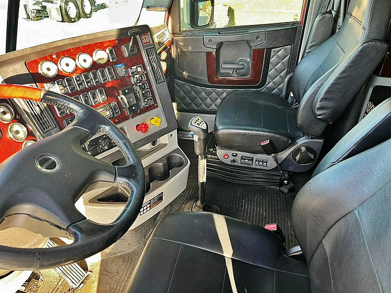 2017 Freightliner Coronado 122 For Sale | 68" Sleeper | #4174305