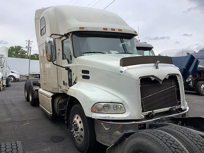 2016 Mack CXU-613 (For Sale) | 70" Sleeper | #PR052504