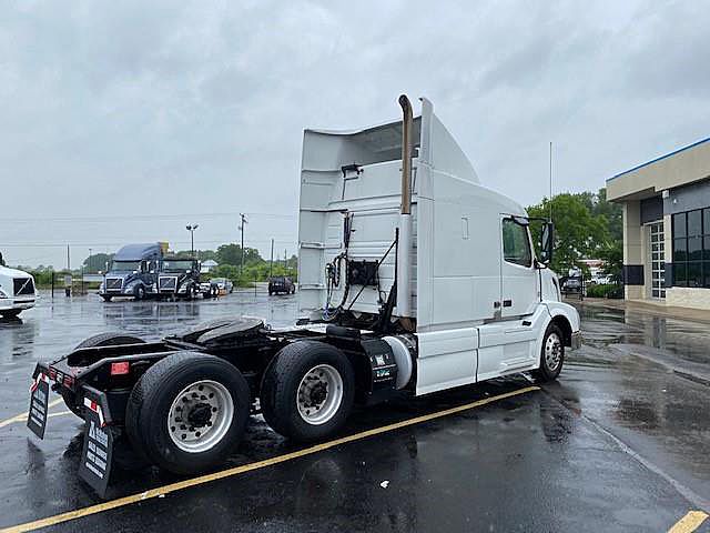 2016 Volvo VNL 630 For Sale | 70" Sleeper | #5446