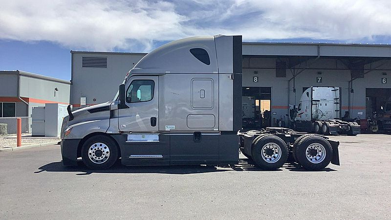 2020 Freightliner P4 CASCADIA (For Sale) | 72" Sleeper | #50361