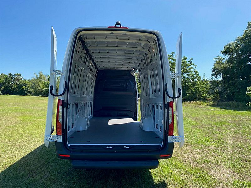 2021 Freightliner Sprinter (For Sale) | Cargo Van | #050399