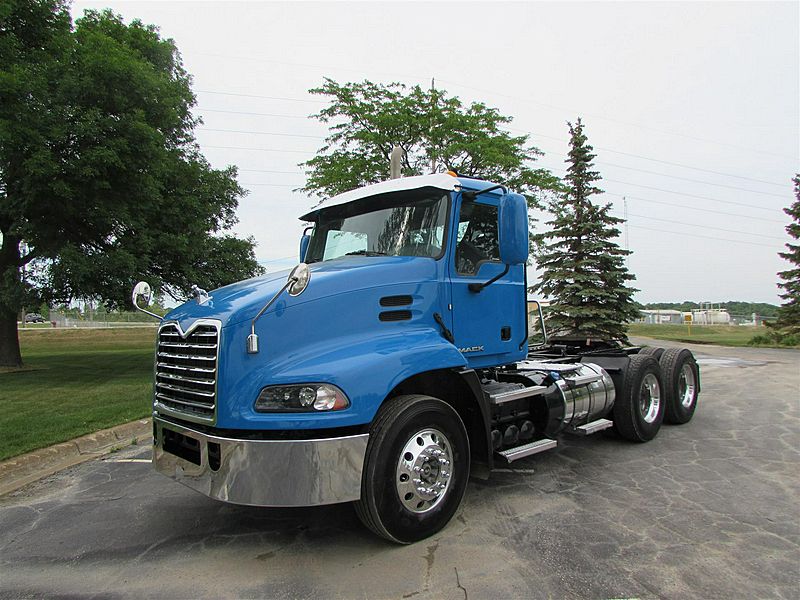 2017 Mack Pinnacle CXU613 (For Sale) | day cab Sleeper | #9723