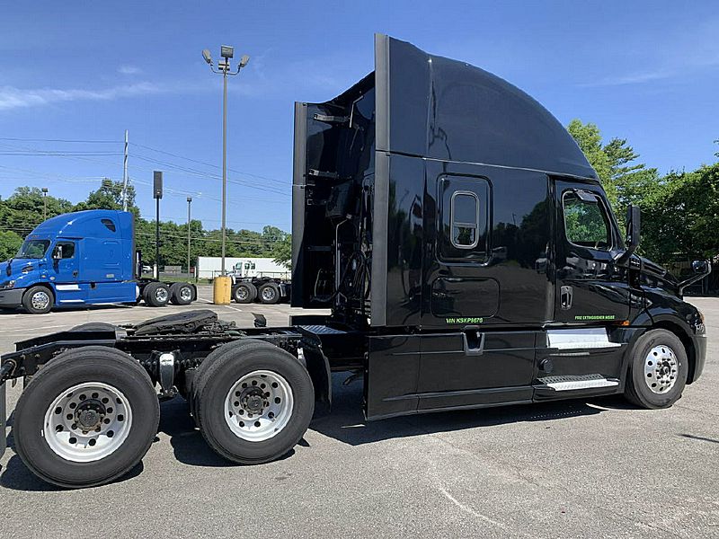2019 Freightliner Cascadia 126 For Sale | Semi Truck | #1818706