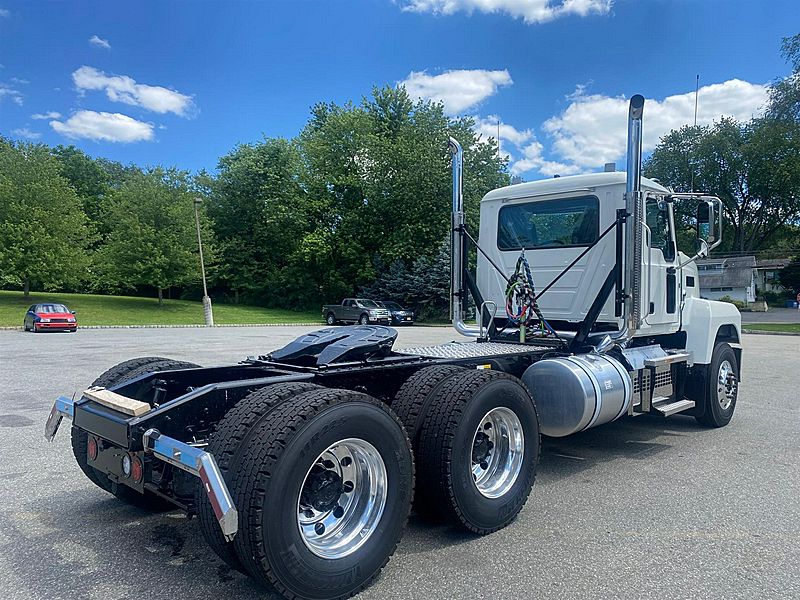 2022 Mack Pinnacle PI64T (For Sale) | Day Cab | #M009928