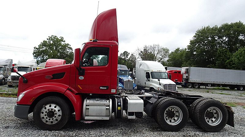 2016 Peterbilt 579 For Sale | Daycab Sleeper | #329193