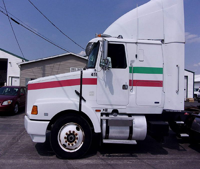 1993 White-GMC WIA For Sale | Semi Truck | #CONHIRZ451