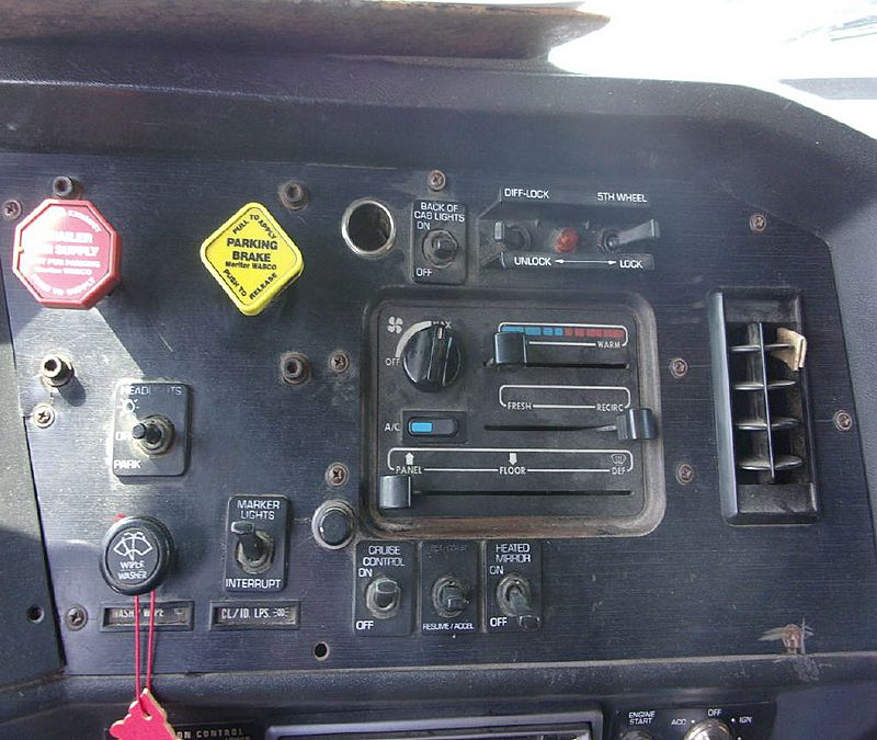 1993 White-GMC WIA For Sale | Semi Truck | #CONHIRZ451