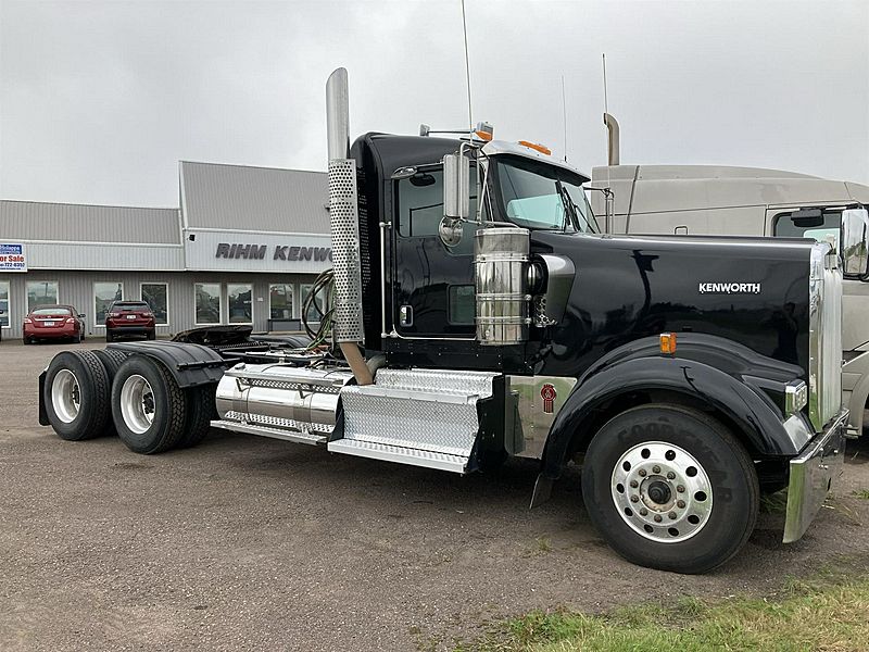 2015 Kenworth W900L For Sale | Day Cab | #4783W