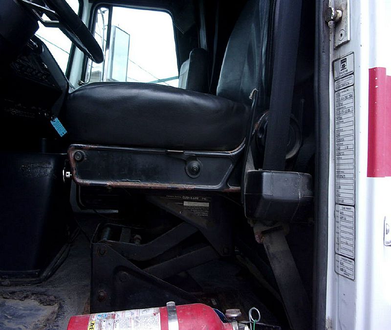 1994 White-GMC WIA For Sale | Semi Truck | #CONHIRZ452