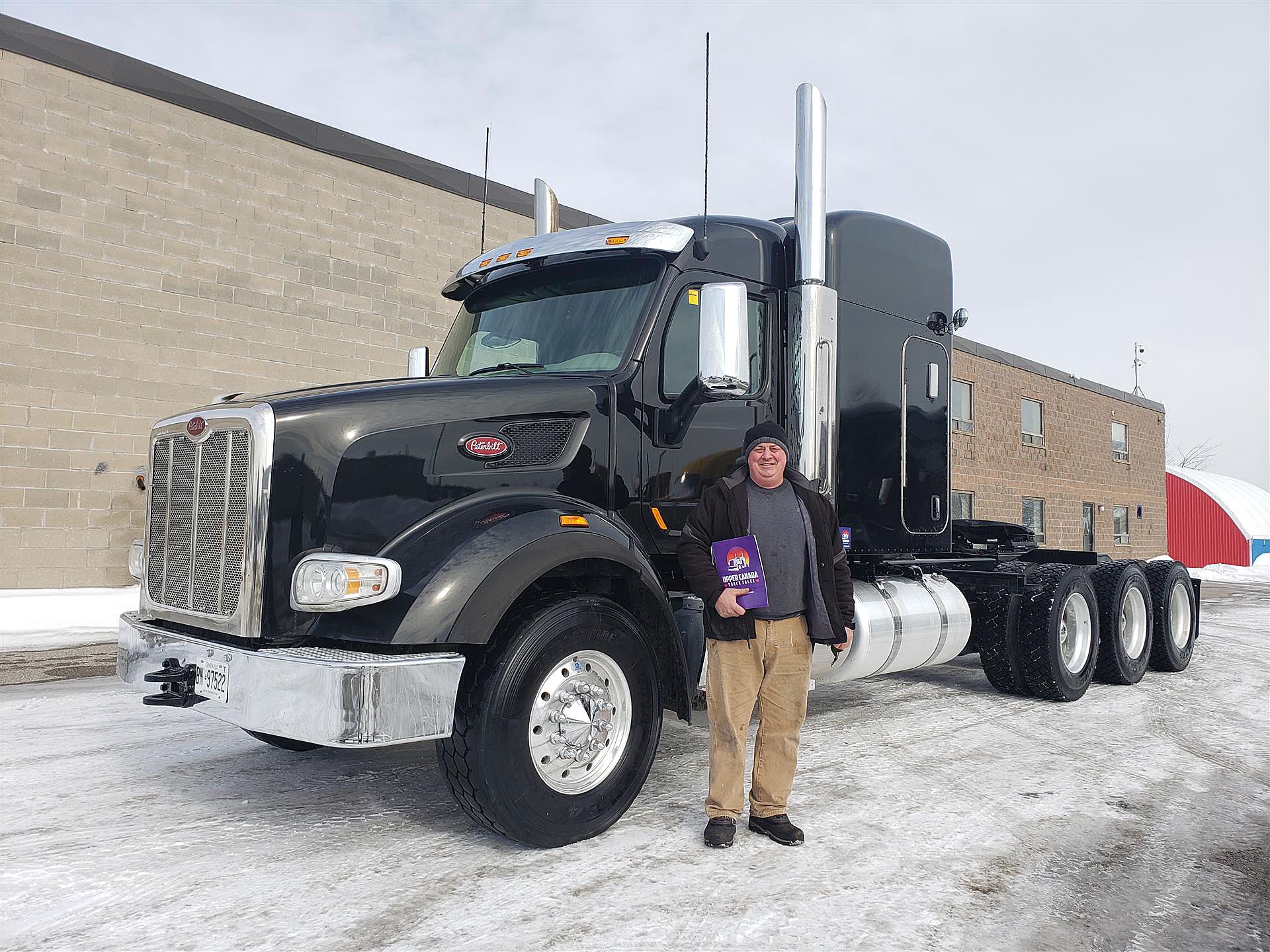 2018 Peterbilt 567 Tri Drive (For Sale) | 72" Sleeper | #3184345