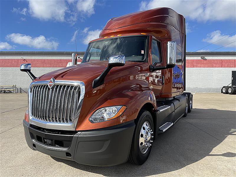2019 International LT (For Sale) | 73" Sleeper | #251152