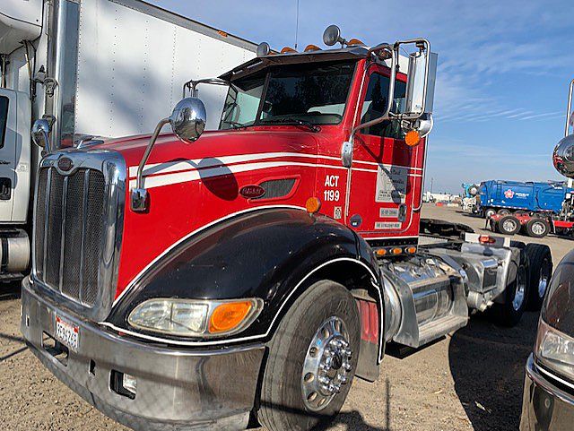 2014 Peterbilt 384 For Sale | NON Sleeper | #235830-C