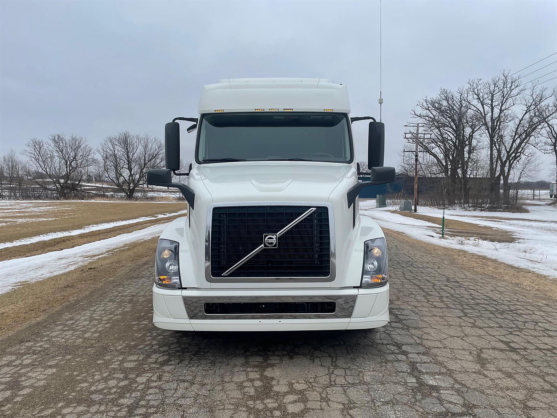 2018 Volvo VNL 730 For Sale | 70" Sleeper | #89353