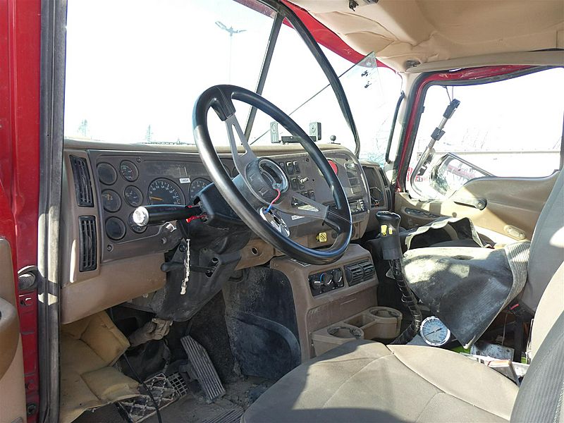 2003 Mack Granite cv513 (For Sale) | Cab & Chassis | #9854