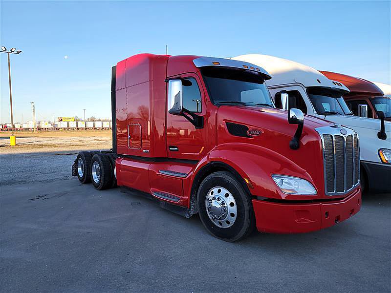 2017 Peterbilt 579 (For Sale) | 56" Sleeper | #252248