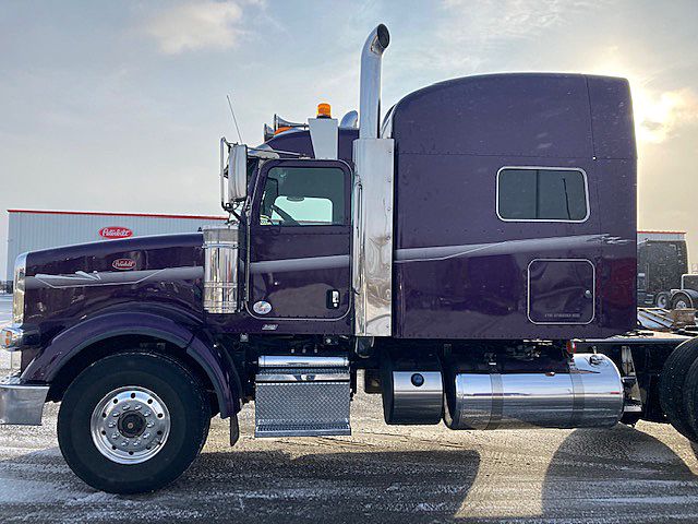 2017 Peterbilt 367 For Sale | 78" Sleeper | #50N422671