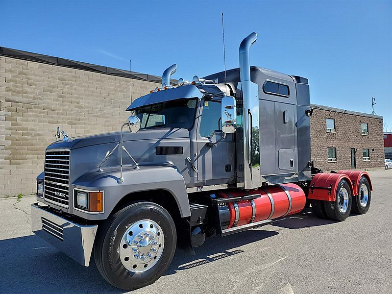 2018 Mack Pinnacle CHU613 Rawhide Edition (For Sale) | 70" Sleeper | #5184409