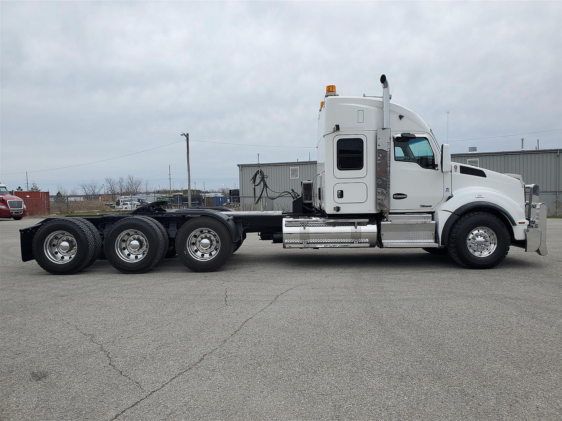 2015 Kenworth T880 Tri-Axle For Sale | 52" Sleeper | #1154422