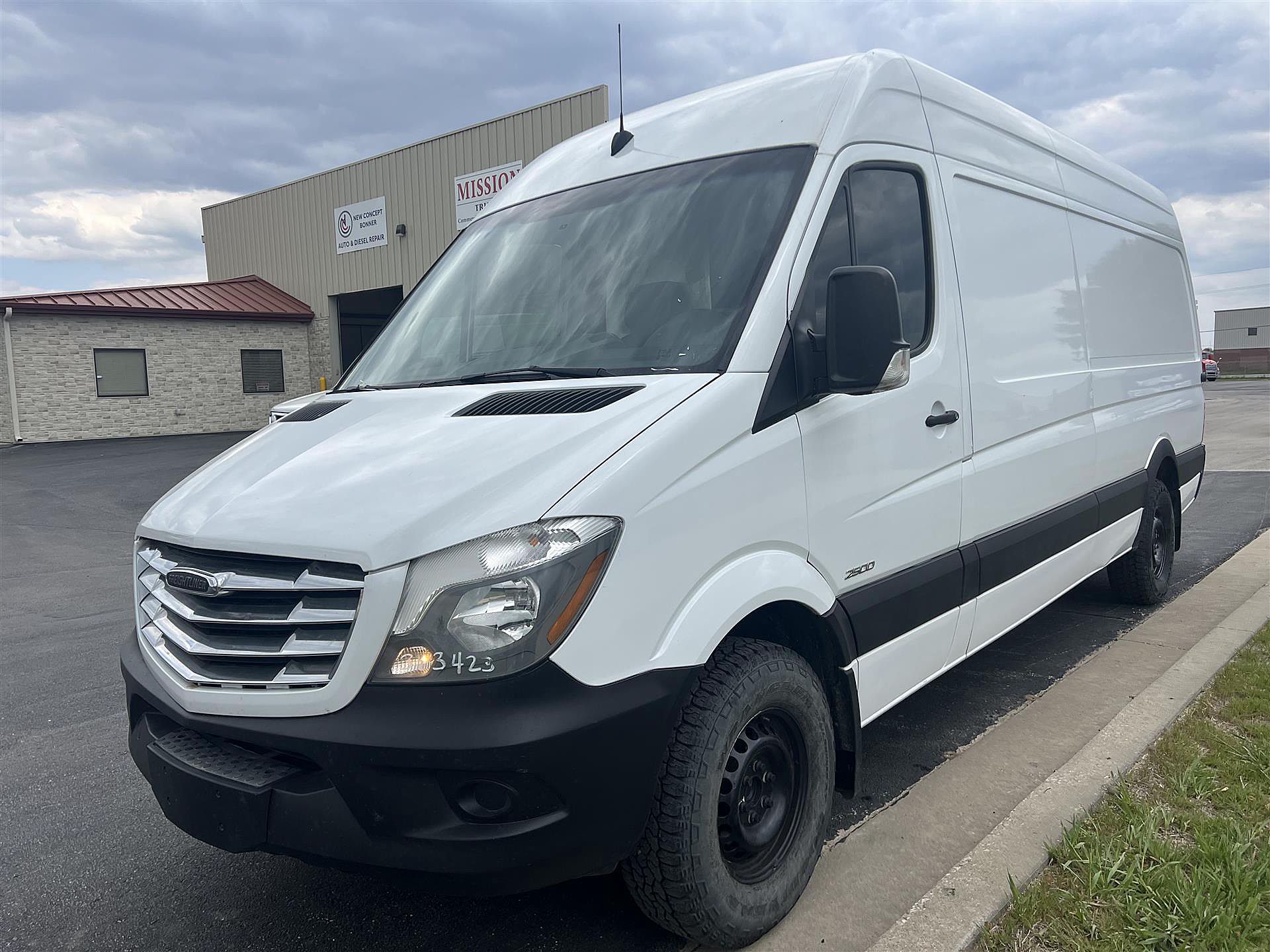 2015 Freightliner Sprinter (For Sale) | Cargo Van | Non CDL | #MT1006