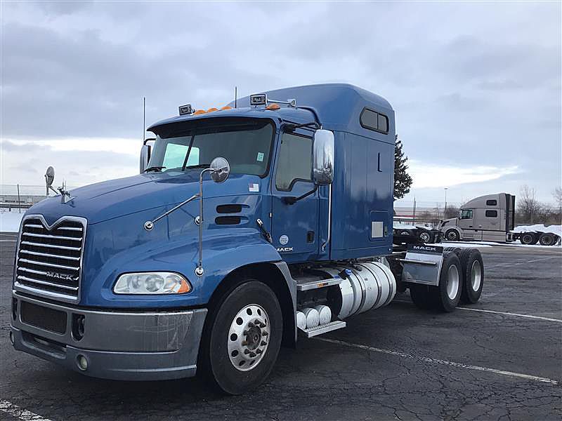 2015 Mack CXU613 (For Sale) | 60" Sleeper | #252830