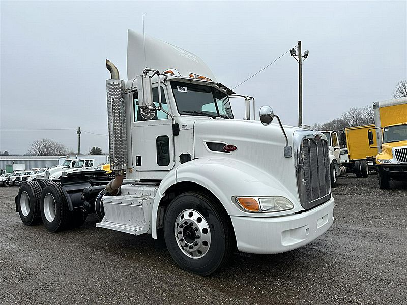 2012 Peterbilt 384 For Sale | Day Cab | #9009